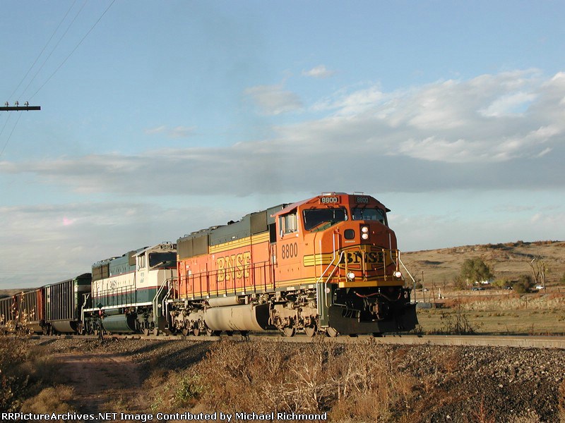 BNSF 8800